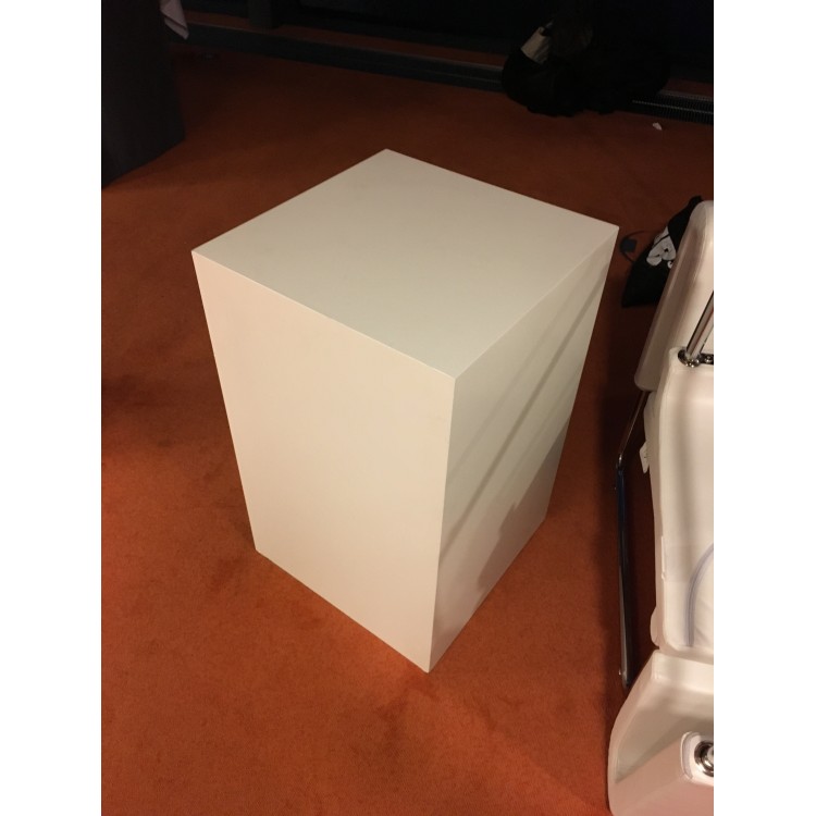 Plinth Hire Berlin | Exhibition & Display Plinths Rental in Germany